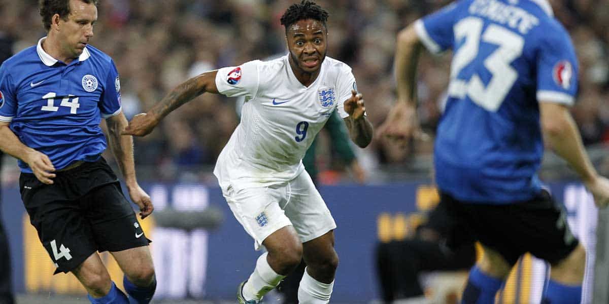 Liverpool-dissing forward muscles into stellar Spanish midfield