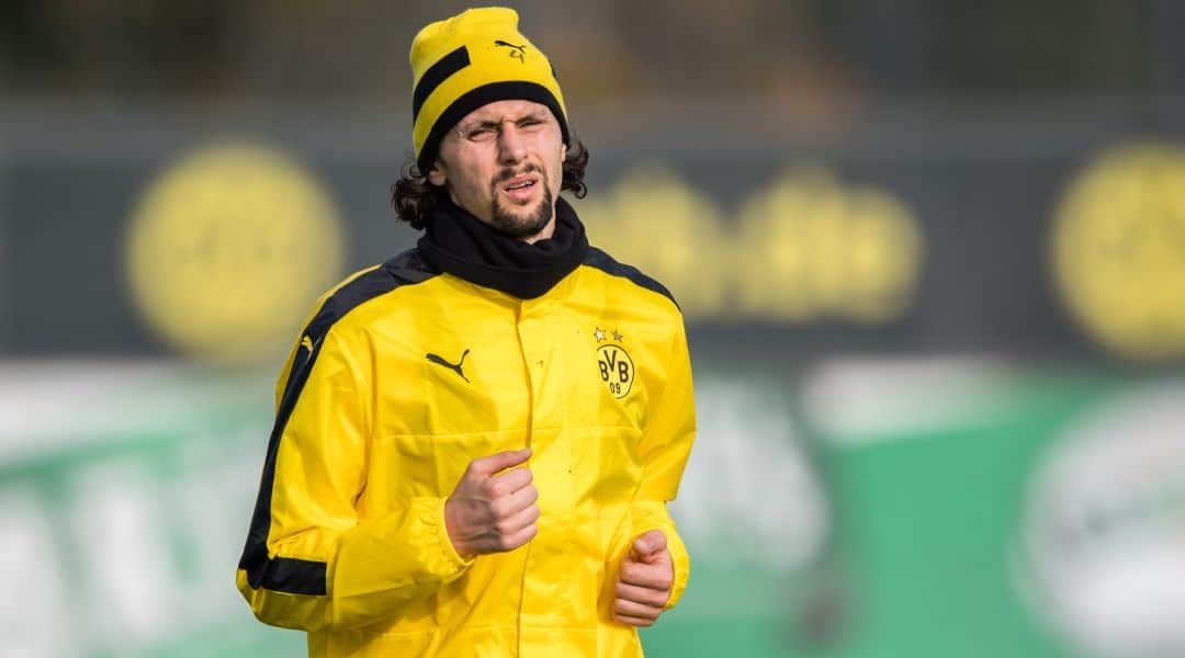 Dortmund defender could resume Middlesbrough talks in January