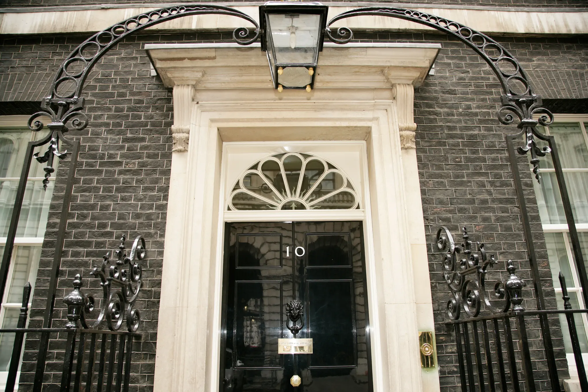 Next UK Prime Minister odds: Farage, Corbyn & more