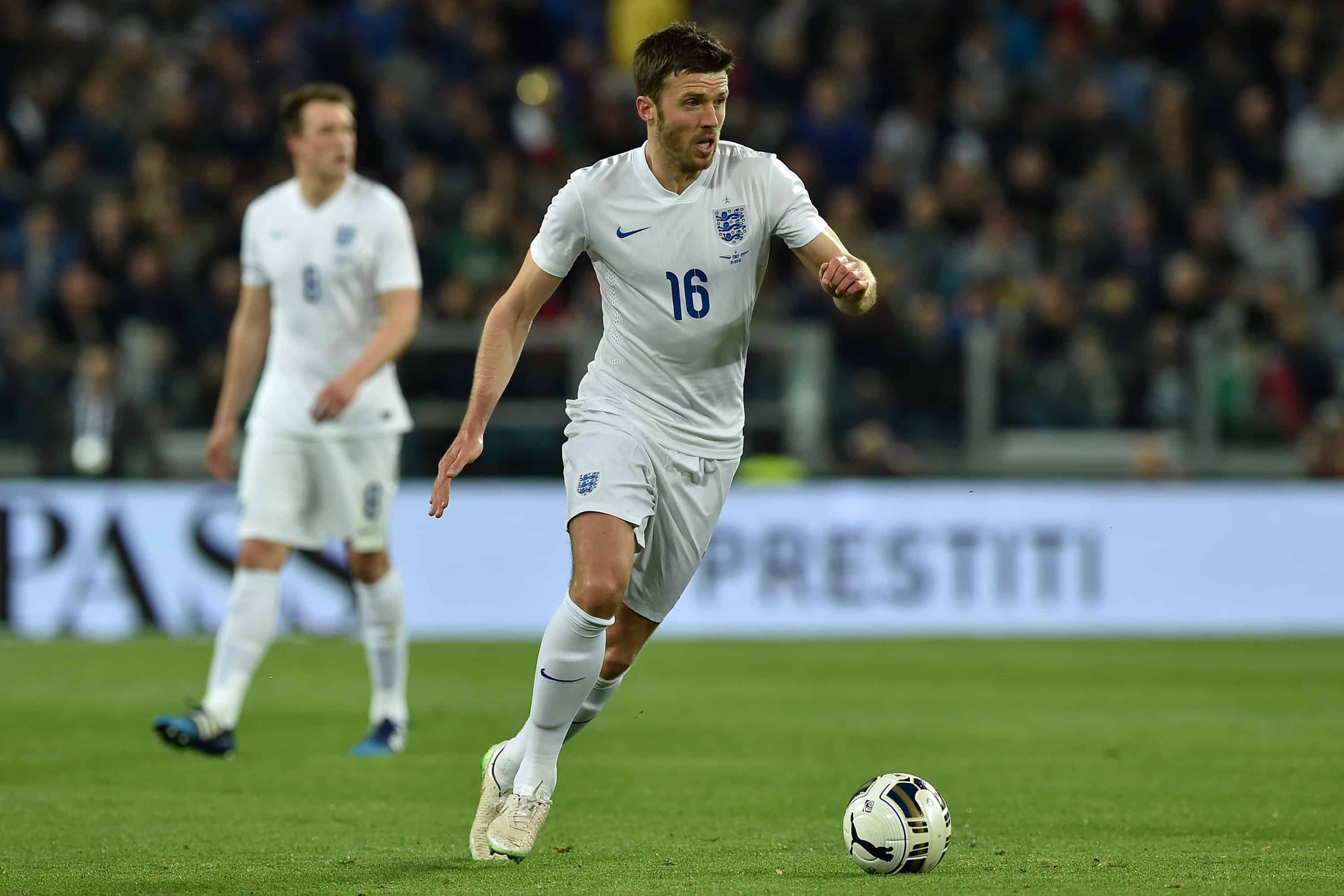 Wenger lines up Carrick as Man United contract winds down