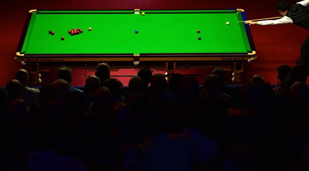 Snooker: Old favourites rolling back the years at the Crucible