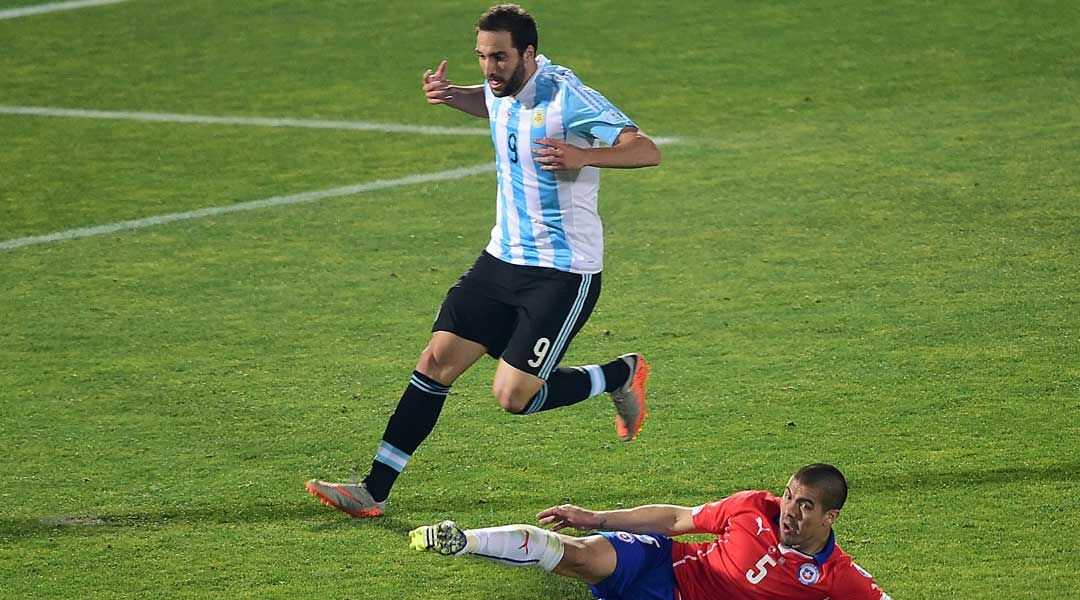 Arsenal and Man Utd’s most wanted striker now a snip at £65m